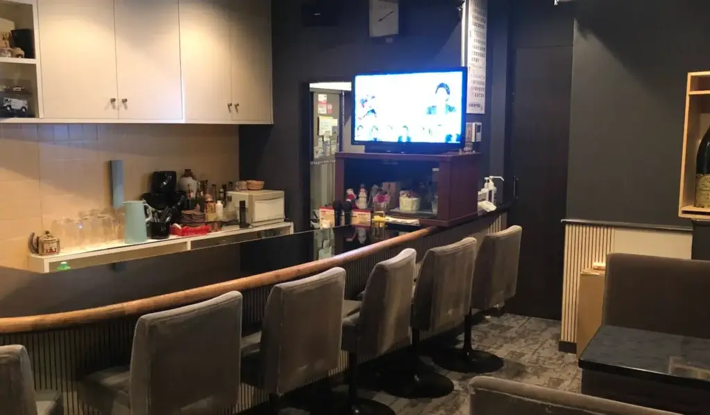 Your First Japanese Snack Bar: A Guide to What It Is
